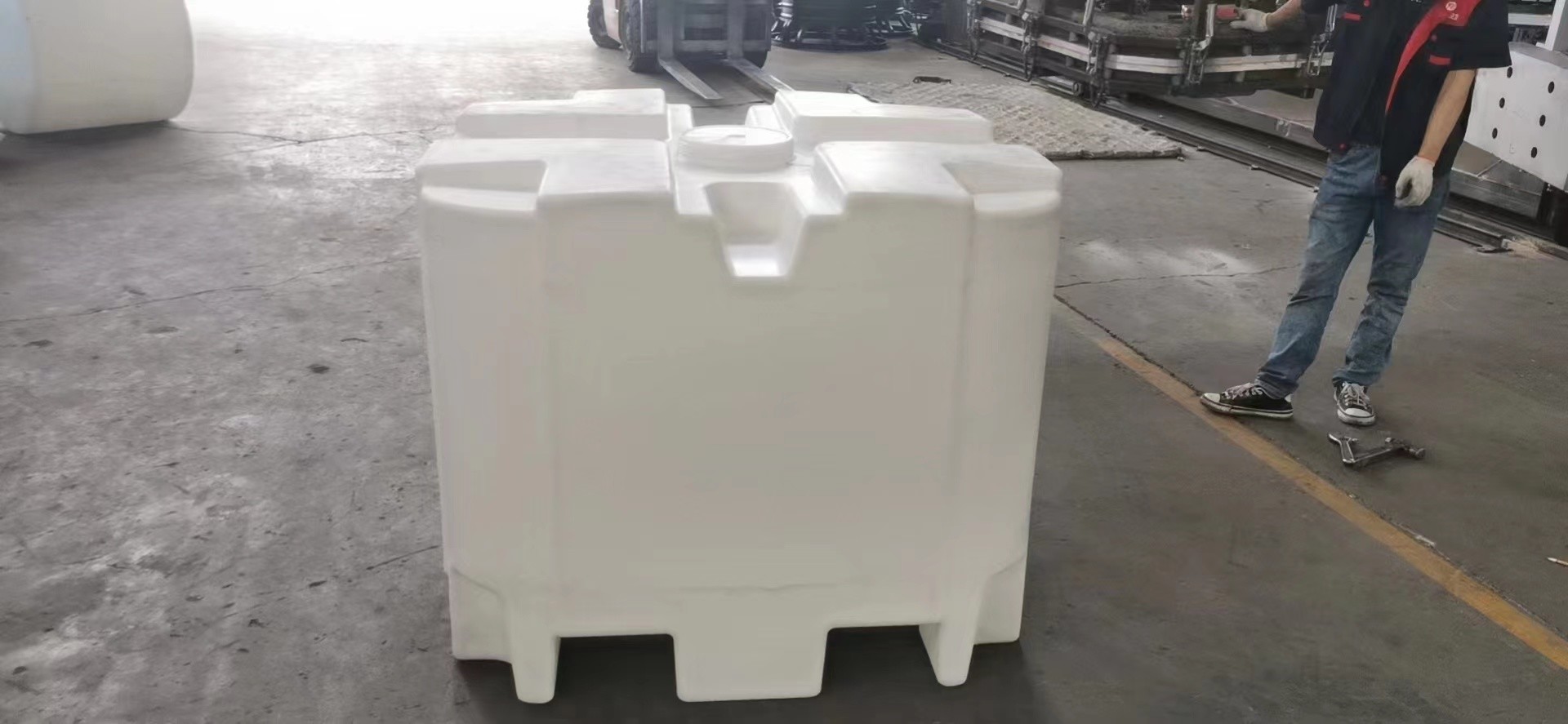 1000L-2000L IBC 탱크 500L-5000L 저수 탱크 제작을 위한 회전목마 로토몰딩 기계